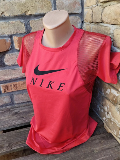 Nike fitness majica