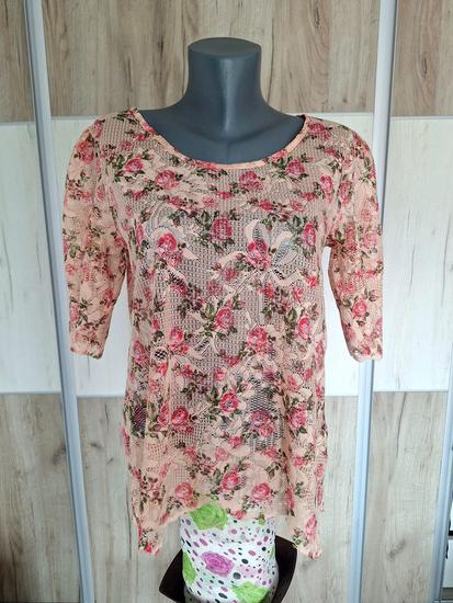   Cipkasta Cvetna Bluza