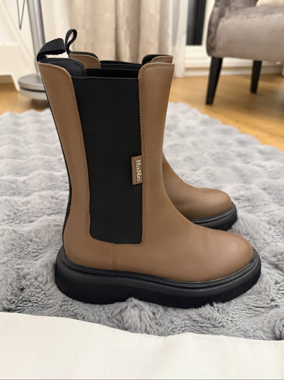 Max Mara čizme