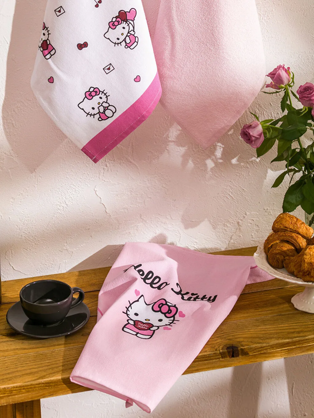 LCW HOME Hello Kitty Štampana Kuhinjska Krpa 3 Komada 40x50 Cm