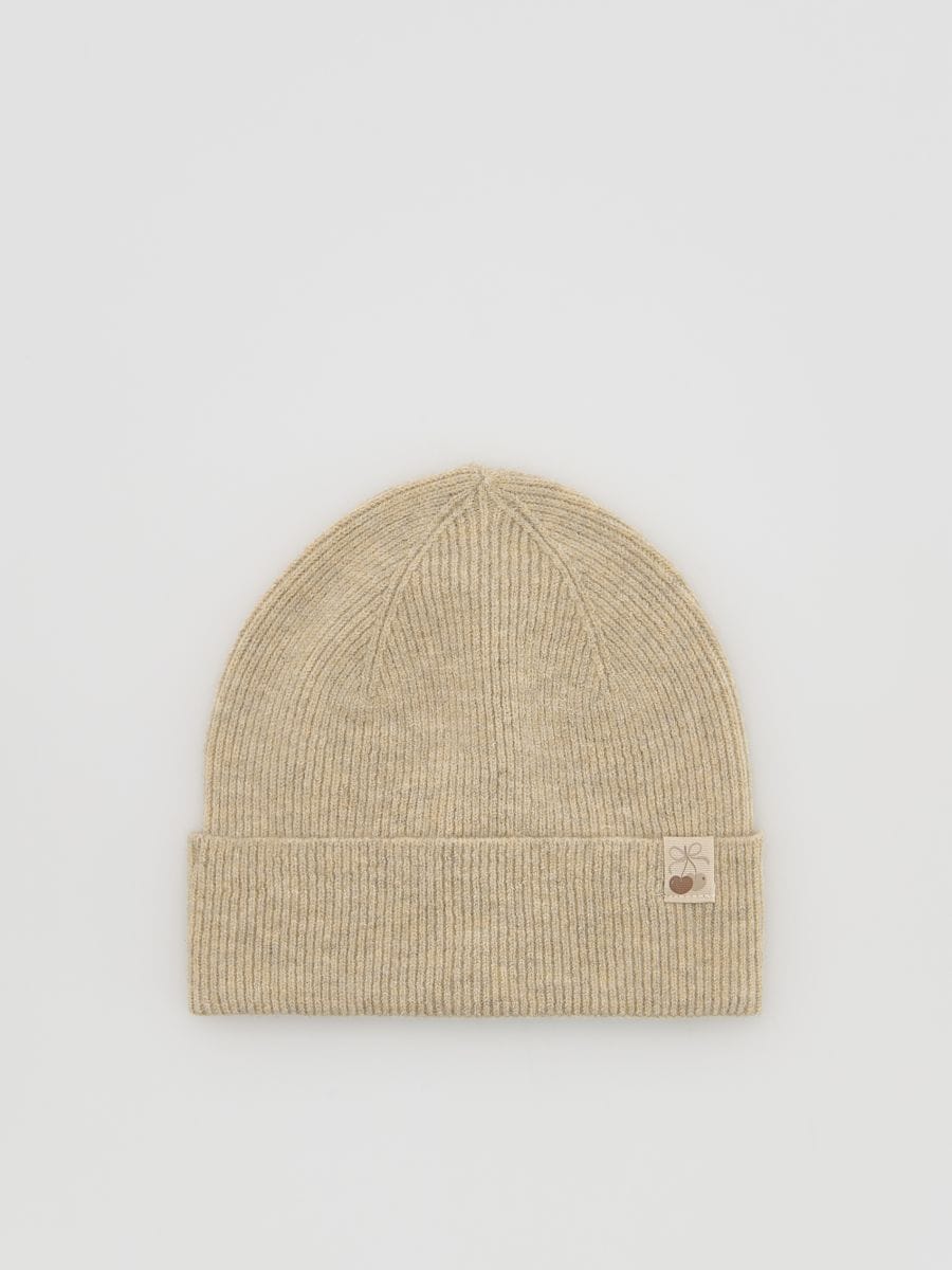 Pletena beanie kapa