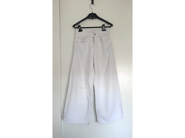 ZARA bele zvonaste (A) pantalone 11/12
