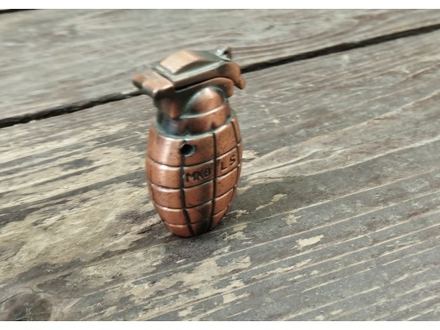 UPALJAC BOMBA