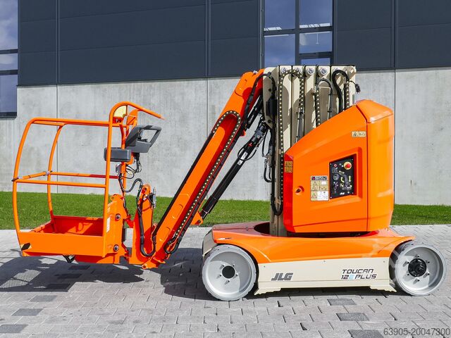 Vertikalna jarbol platforma
JLG Toucan 12E Plus