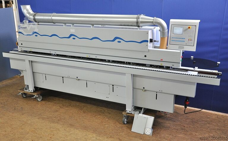 Edge mašina za trake sa spajanjem
Brandt KDF530C