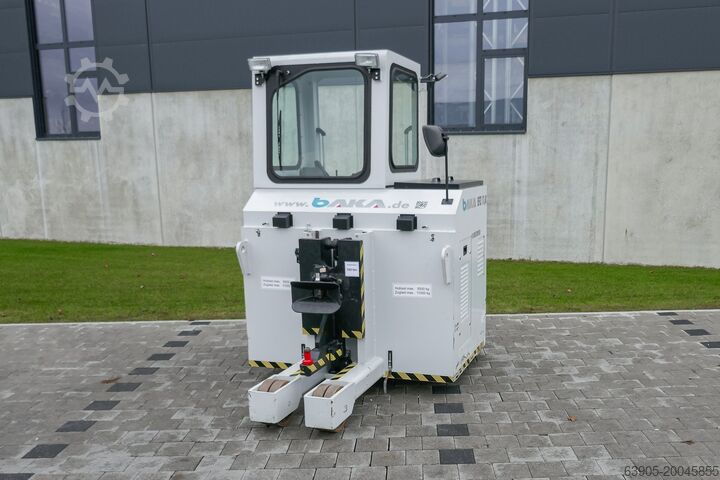 Traktor
Baka EFZ-5,0
