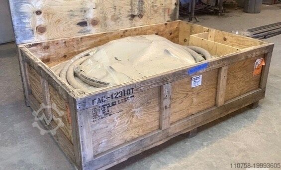 Rezervoar za skladištenje zapremine 10.000 galona (37.854 litara)
10000 gallon collapsible fuel water tank