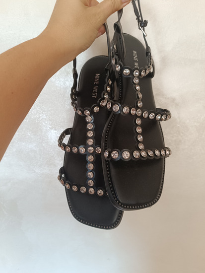 Nine West sandale