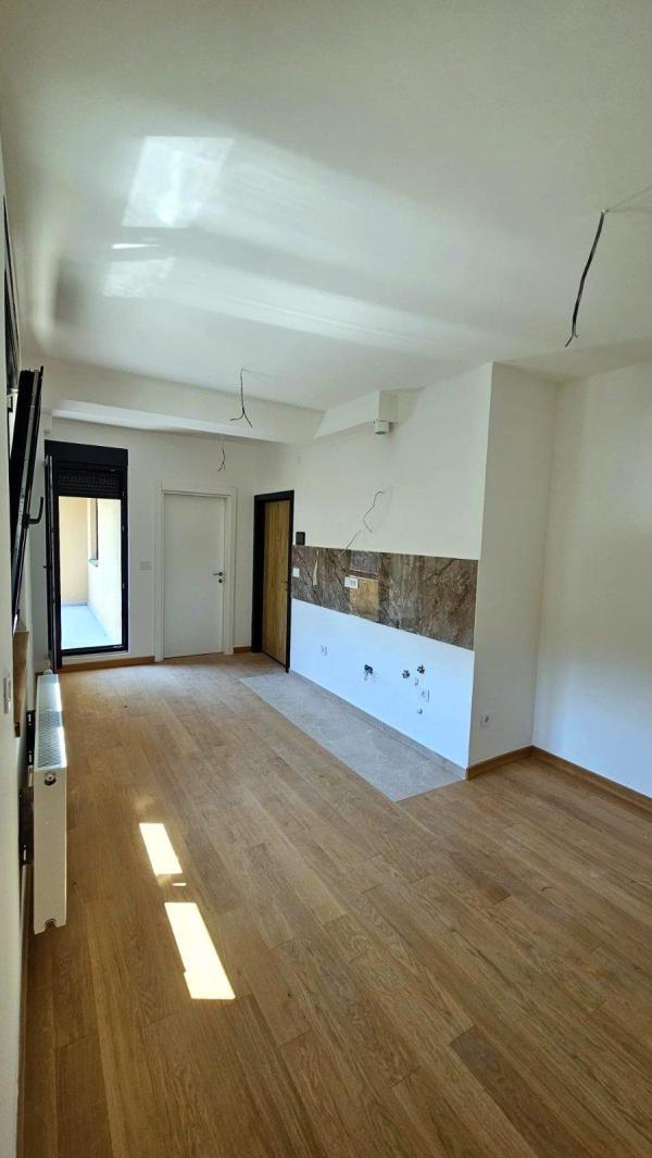 Surdulička, Dvosoban stan za izdavanje, 44m2, 550€