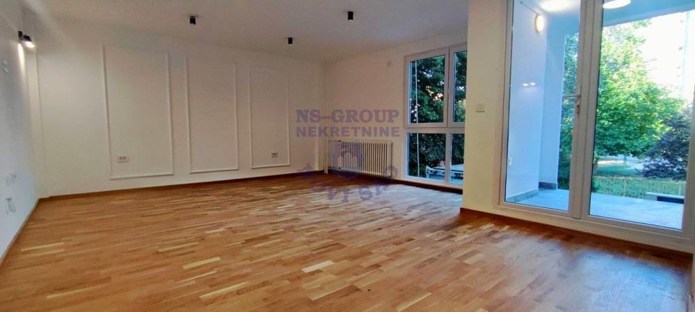 Četvorosoban stan na prodaju, 83m2, 249.000€