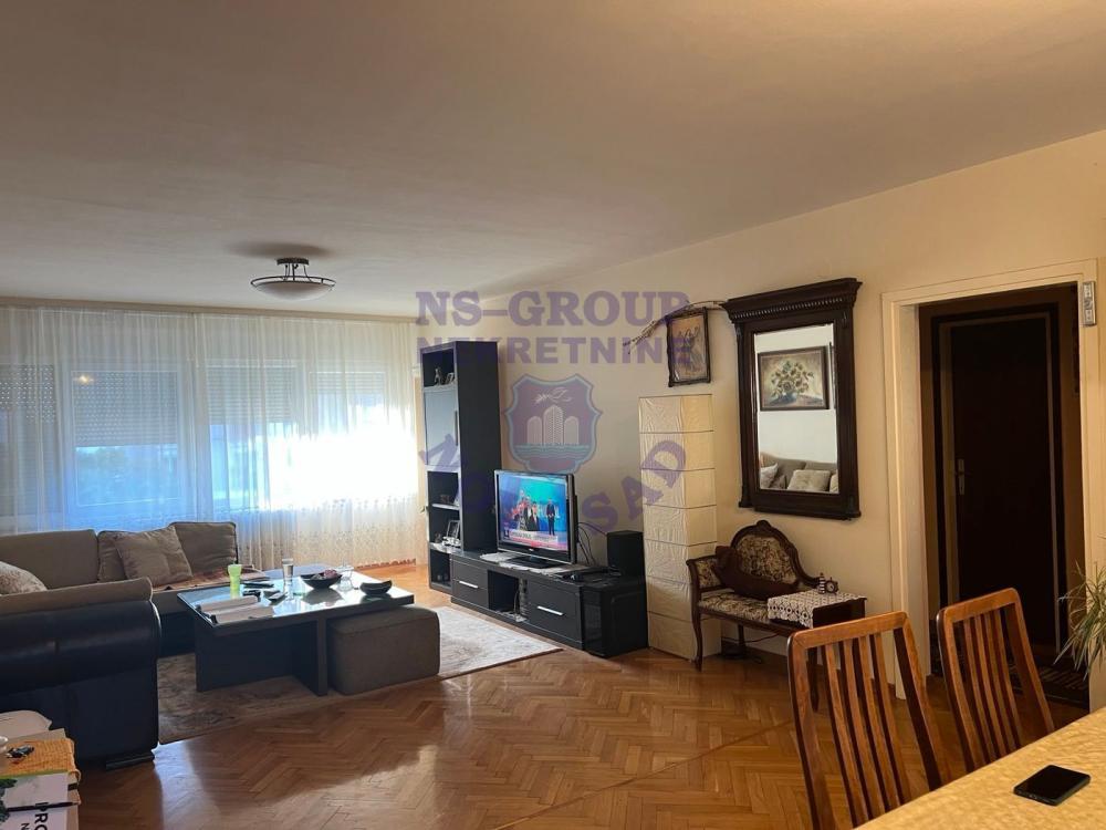 Četvorosoban stan na prodaju, 98m2, 360.500€