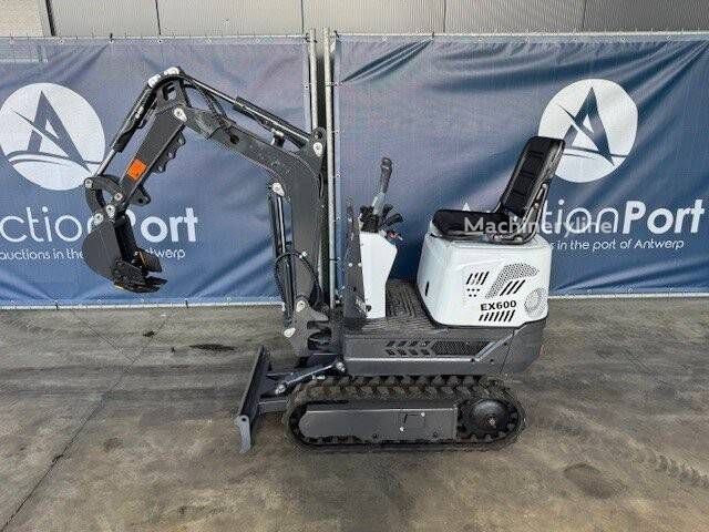 Prodaje se EX600 mini bager na aukciji