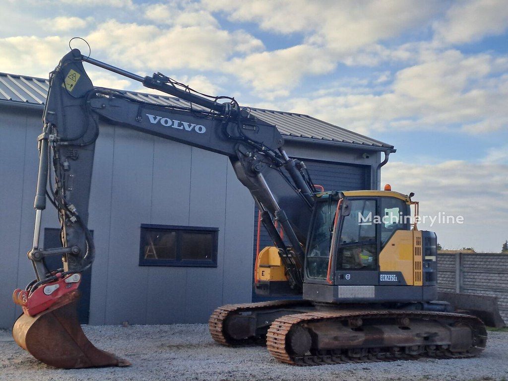 Volvo ECR235EL bager guseničar