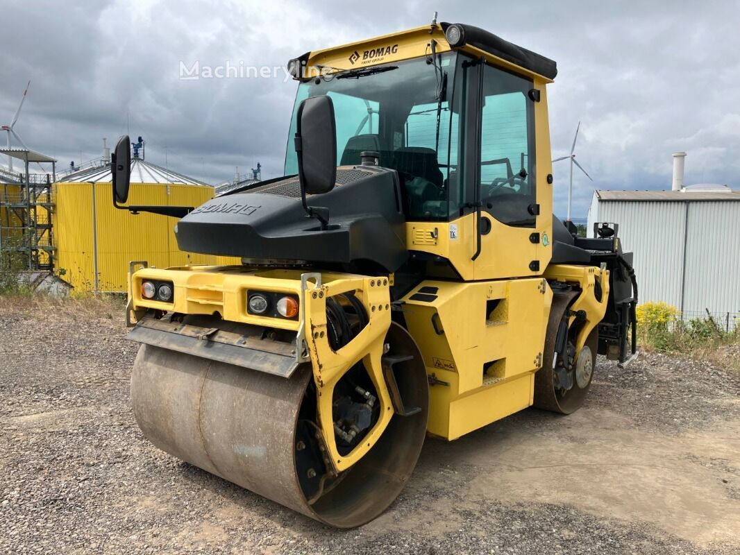 BOMAG BW 154 AP-4i Stage IIIb/Tier 4f valjak za asfalt