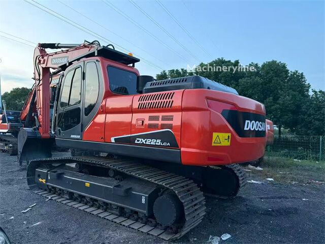 Doosan DX225 DX220 DX225LC DX300 DX225LCA DX340 bager guseničar