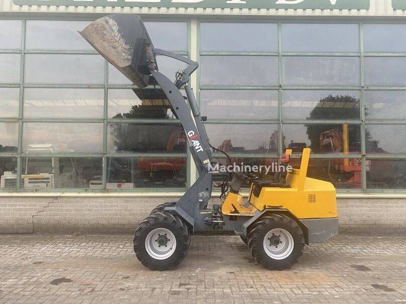 Giant V 451 T mini utovarivač guseničar
