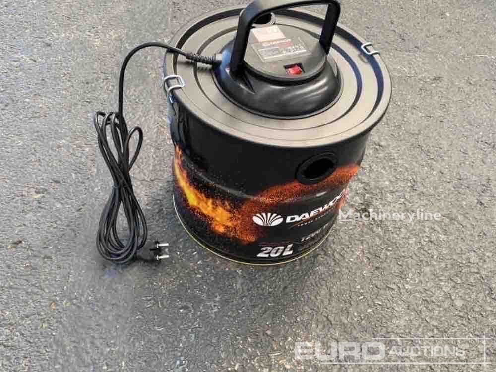 Prodaje se Daewoo DAAVC1200K-20L industrijski usisivač na aukciji