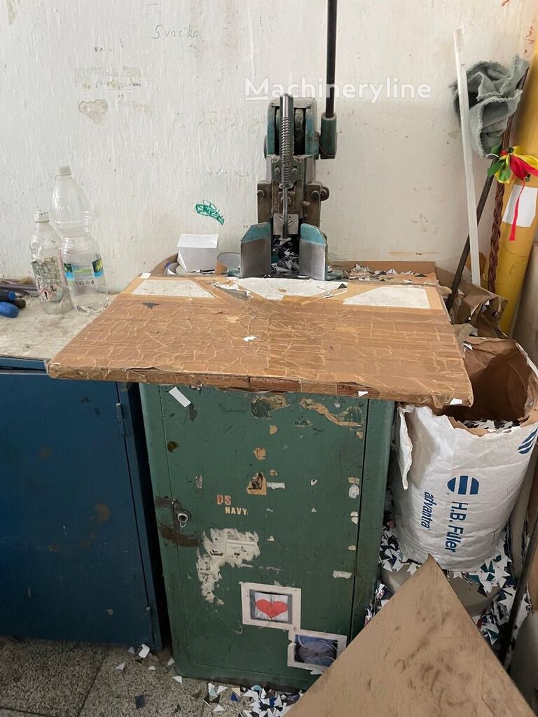 Polygraph Y6R Corner Cutter ostale štamparske mašine