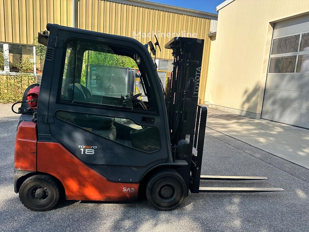 Toyota 02-8FGF18 električni viljuškar