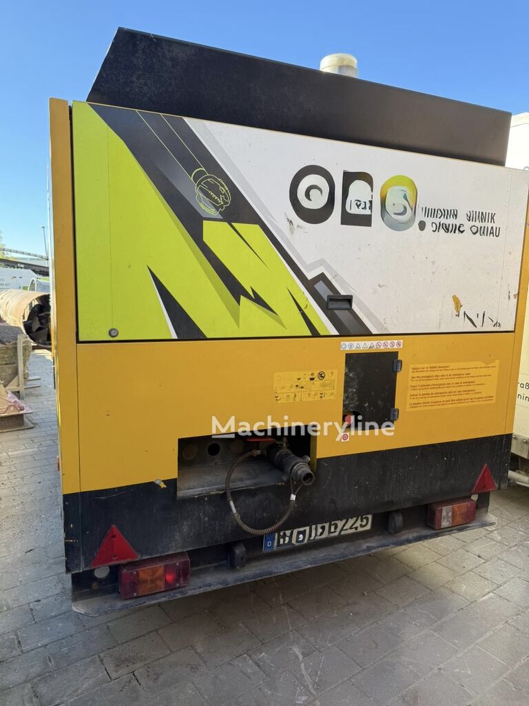 CompAir C200 TS -24 mobilni kompresor