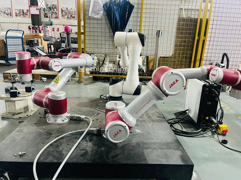 JAKA ZU 7 industrijski robot