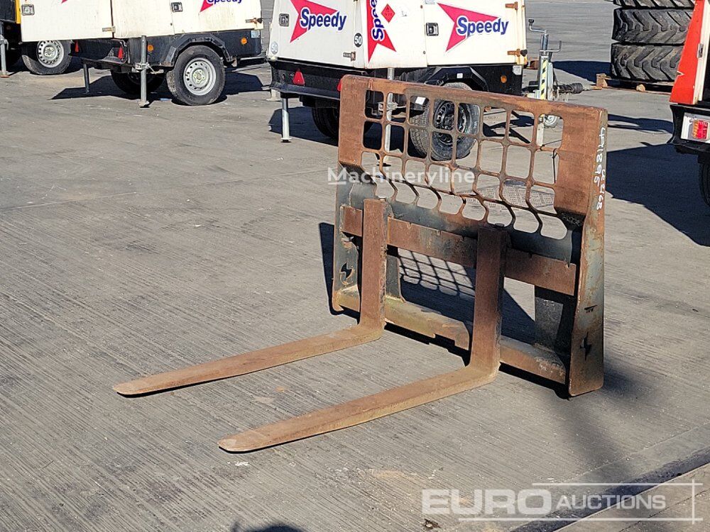 Prodaje se Fork Frame & Forks to suit Skidsteer Loader kašiku za prednje utovarivač na aukciji