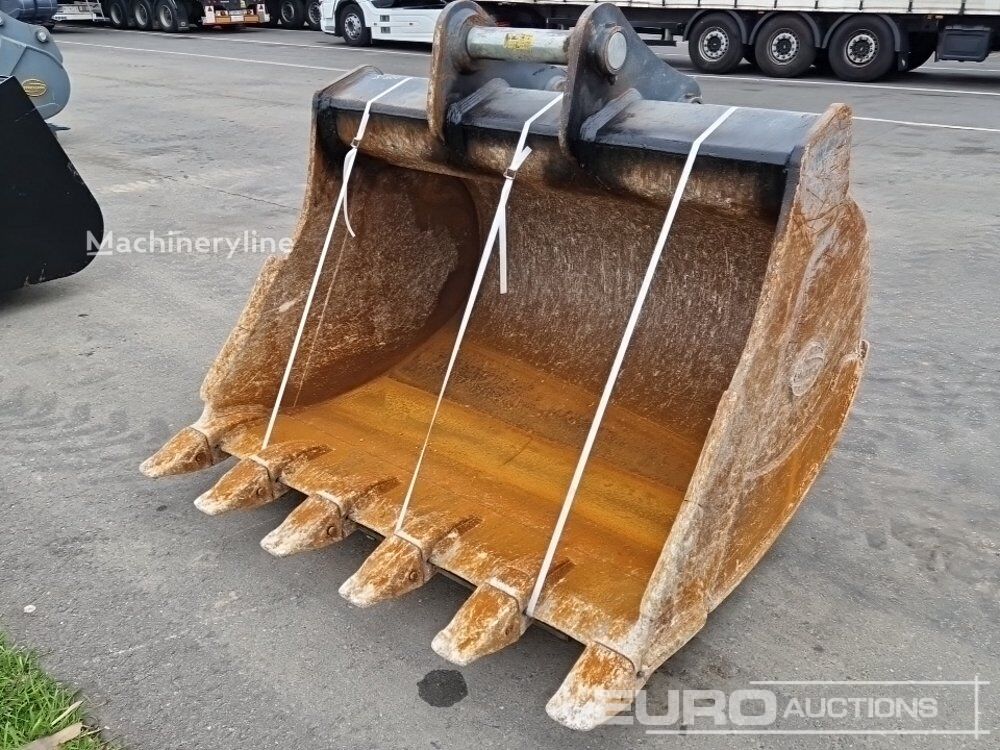 Prodaje se Strickland 72" kašiku za bager na aukciji