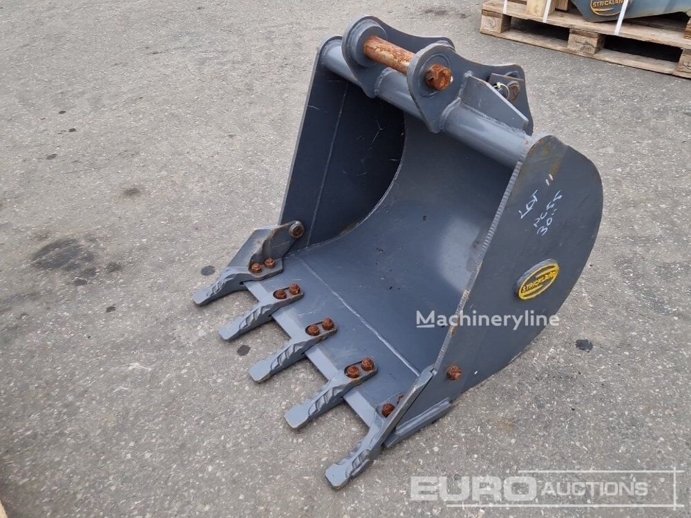 Prodaje se Strickland 30" Loading Bucket, 45mm Pins sejalnu kašiku na aukciji