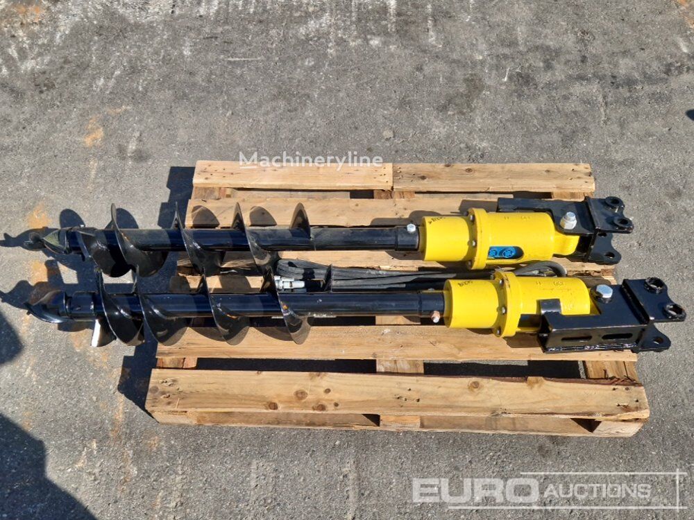 Prodaje se T200 Auger to suit 1 Ton Mini Excavator (2 of) burgiju za zemlju na aukciji