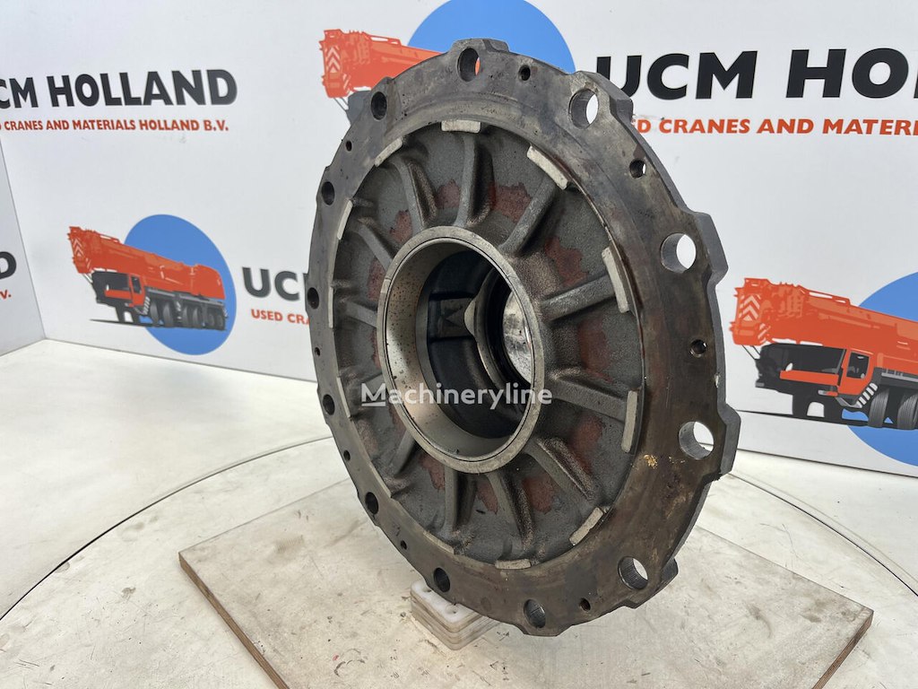 Krupp KMK 3045 Megatrak wheel hub glavčina za krana