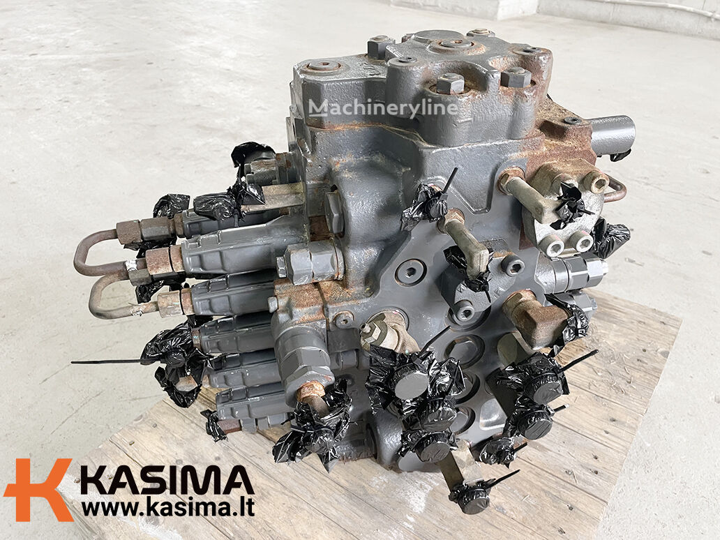 Doosan Main NA00544 410105-00713B 410105-00713A 410105-00800 420-00465B C0170-41029 hidraulični razvodnik za Doosan DX140LCR-3 bagera