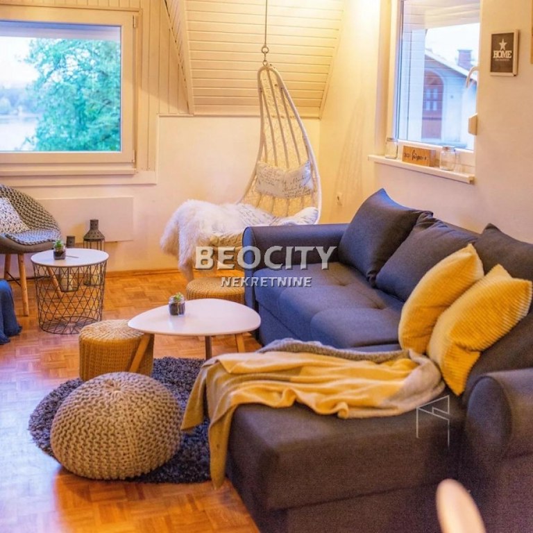 Novi Sad, Petrovaradin, , 4. 0, 100m2, 1500EUR