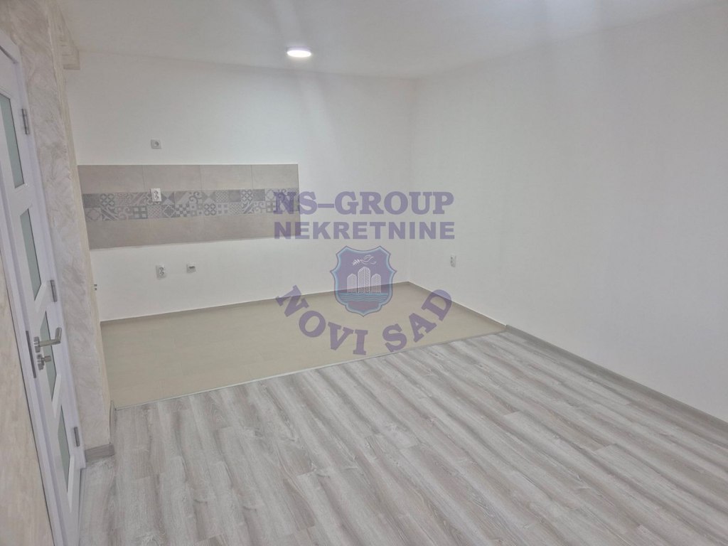 Š-555238, Železnička stanica, 3. 0 trosoban, 60 m²