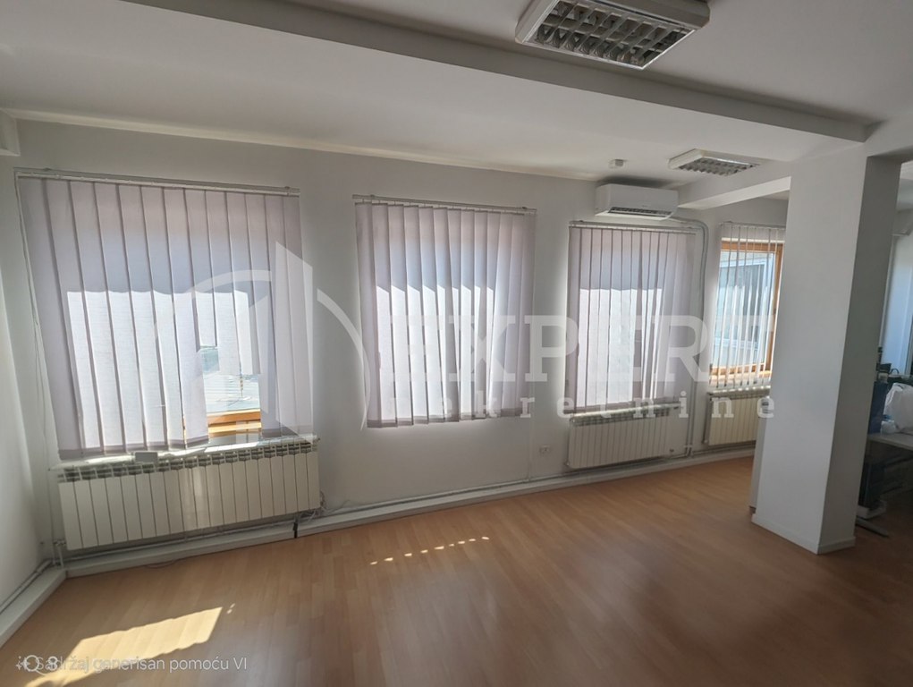 Dvosoban stan 78m2, centar, kod crkve Sv. Luka