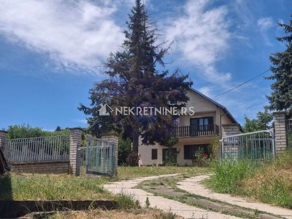 Predstavljamo vam uknjiženu spratnu kuću, površine 129m2.
