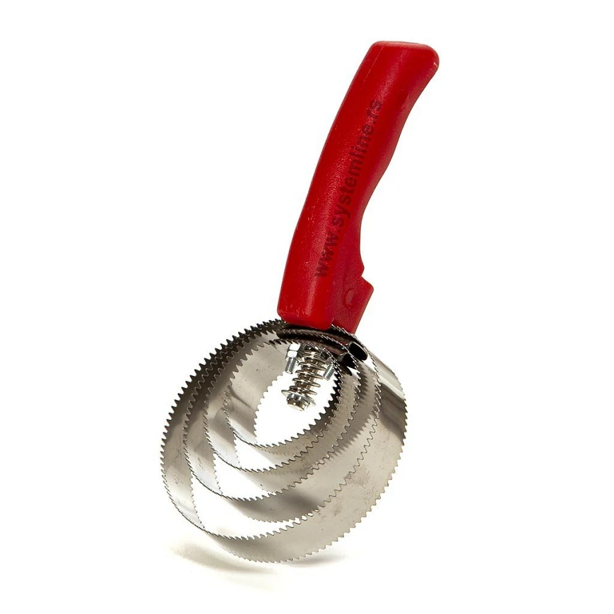 Češagija za konje metalna u obliku kruga 11cm