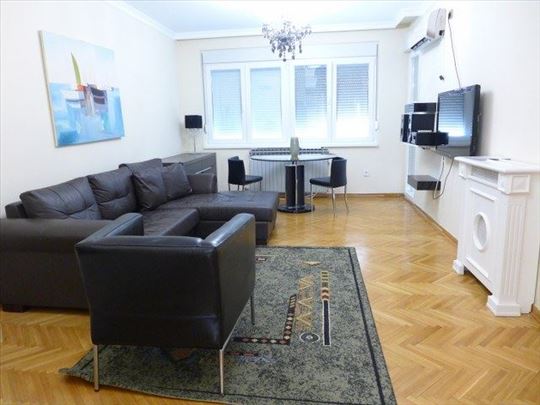 Admirala Vukovića, 60m2, dvosoban, terasa, parking