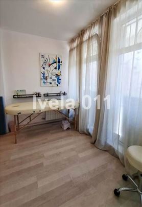 Renoviran uknjižen lokal - Vračar ID#3962