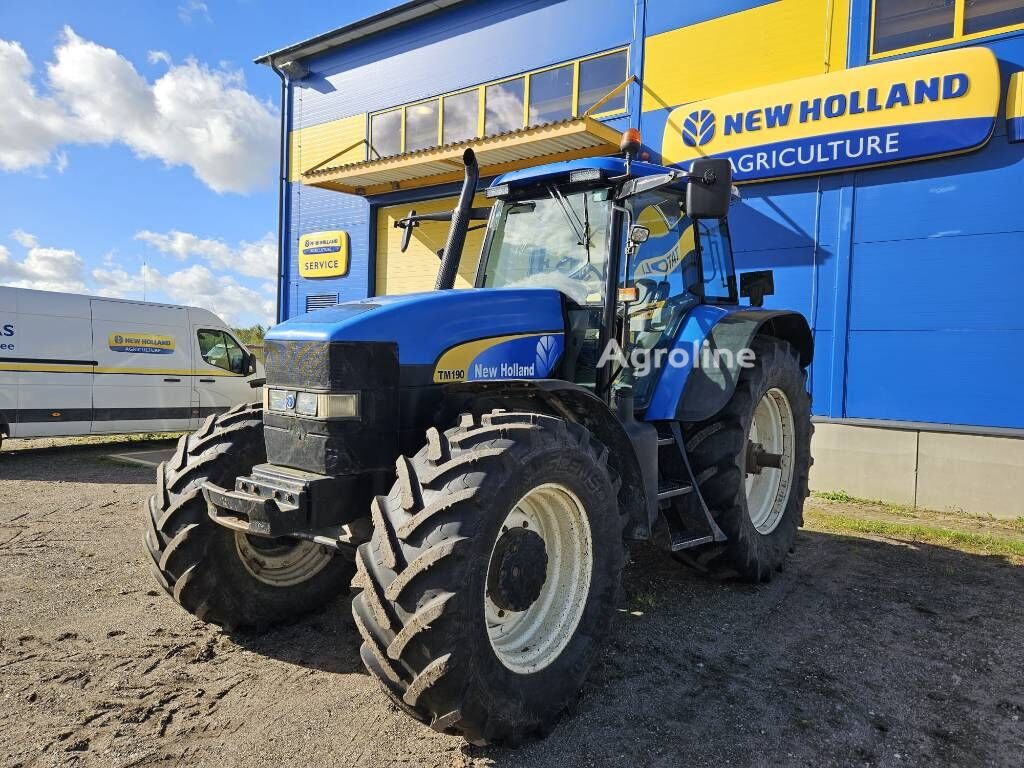 New Holland TM 190 traktor točkaš