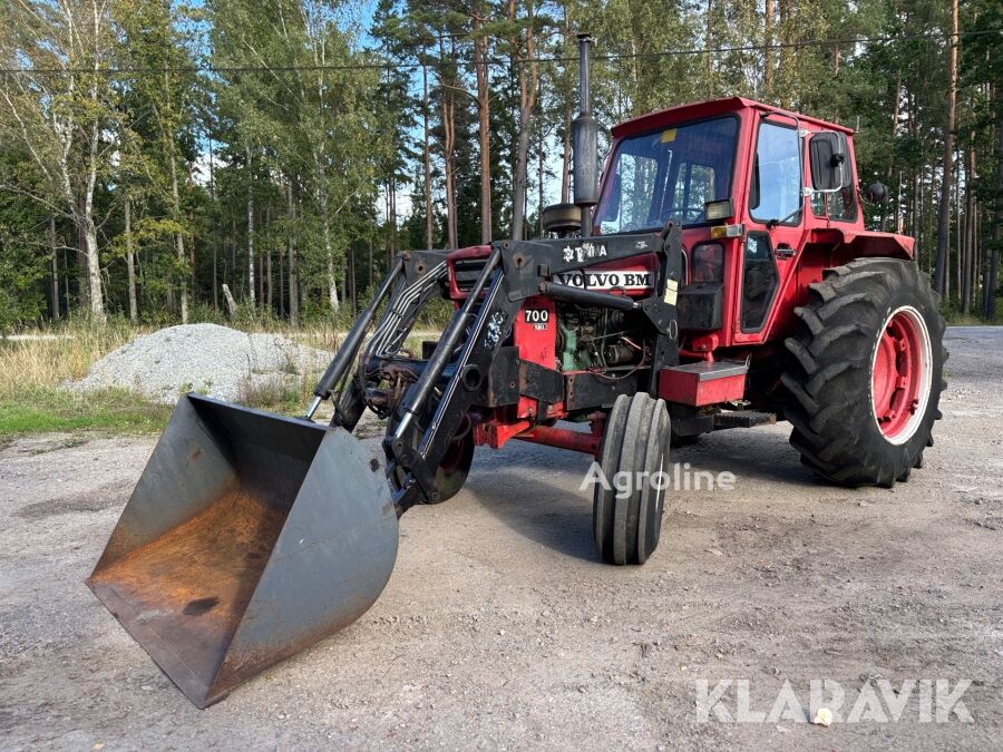 Prodaje se Volvo 700 Turbo traktor točkaš na aukciji
