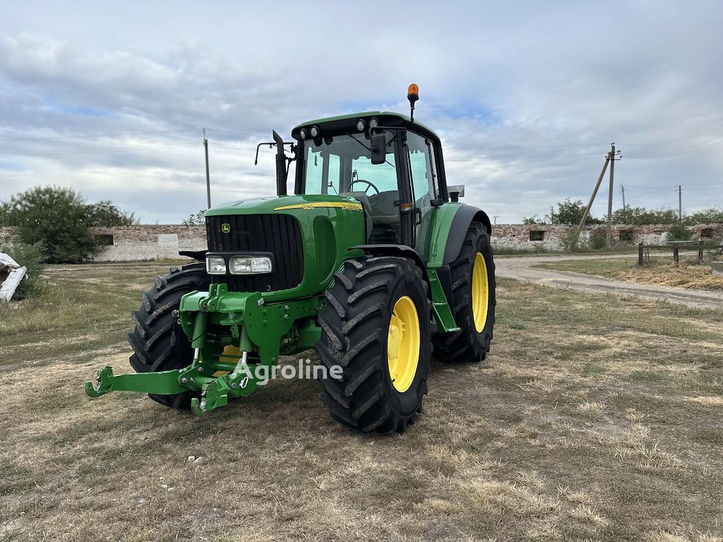 John Deere 6820 traktor točkaš