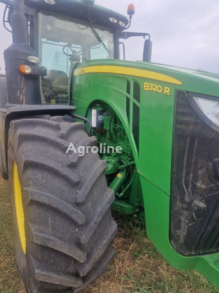 John Deere 8320R traktor točkaš