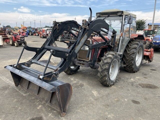 Massey Ferguson TRACTOR(Massey Ferguson) traktor točkaš