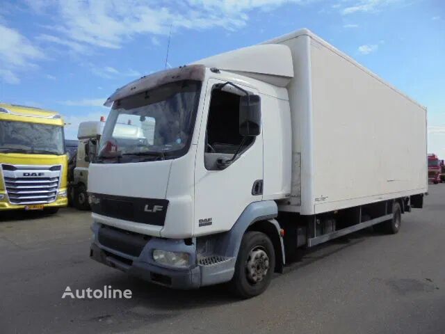 DAF LF 220 kamion furgon nakon udesa
