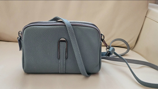 Kožna crossbody torba, plavo siva