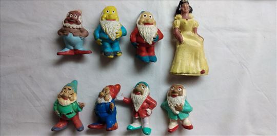 Disney samo 7 patuljaka,od kojih 2 duplikata.