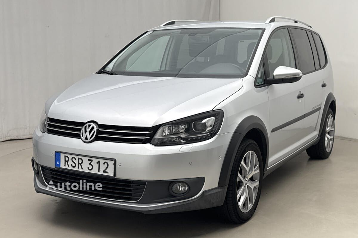 Prodaje se Volkswagen Touran minivan na aukciji