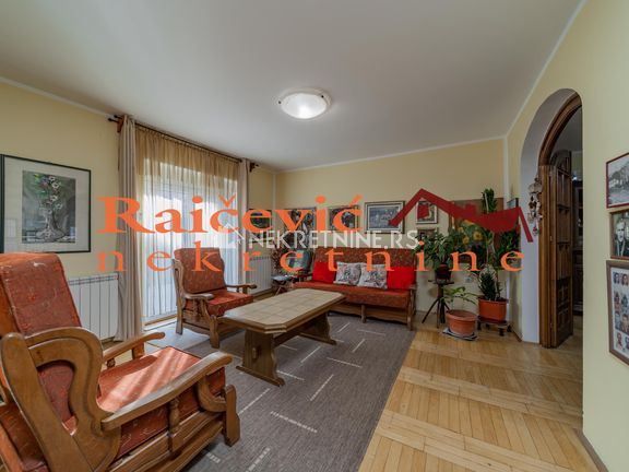 263m2, 2T ,VISNJICKA BANJA , kuca