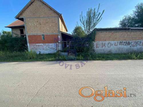 Kuca u Backom Gradistu 326m2