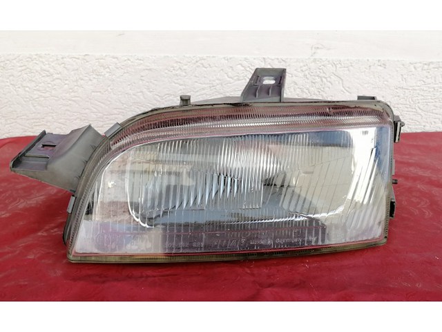 Levi HELLA elektro podesivi far za FIAT PUNTO 1 (176)